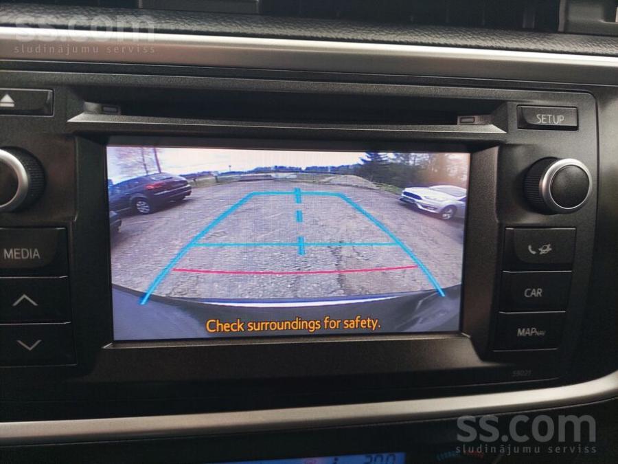 Black Toyota Auris 2013 in Cesis, with an engine capacity of 2.00 L and mileage of 240 thousand km for 6700 €, photo 17 on AUTOMOTO.COM.LV