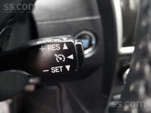 Black Toyota Auris 2013 in Cesis, with an engine capacity of 2.00 L and mileage of 240 thousand km for 6700 €, photo 19 on AUTOMOTO.COM.LV