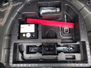 Black Toyota Auris 2013 in Cesis, with an engine capacity of 2.00 L and mileage of 240 thousand km for 6700 €, photo 21 on AUTOMOTO.COM.LV
