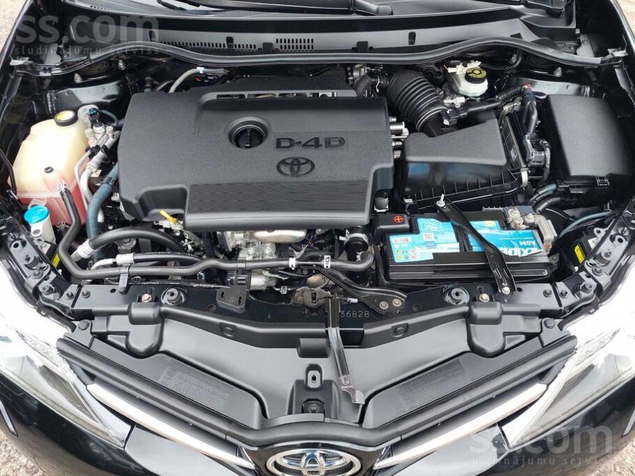 Black Toyota Auris 2013 in Cesis, with an engine capacity of 2.00 L and mileage of 240 thousand km for 6700 €, photo 22 on AUTOMOTO.COM.LV
