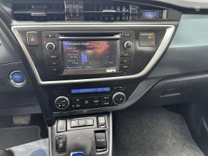 Melns Toyota Auris 2013 Viļņa, ar dzinēja tilpumu 1.80 L un nobraukumu 206 tūkst. km par 9200 €, foto 35 vietnē AUTOMOTO.COM.LV