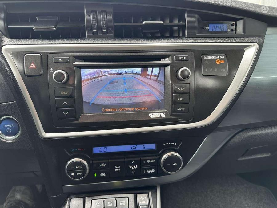 Melns Toyota Auris 2013 Viļņa, ar dzinēja tilpumu 1.80 L un nobraukumu 206 tūkst. km par 9200 €, foto 36 vietnē AUTOMOTO.COM.LV
