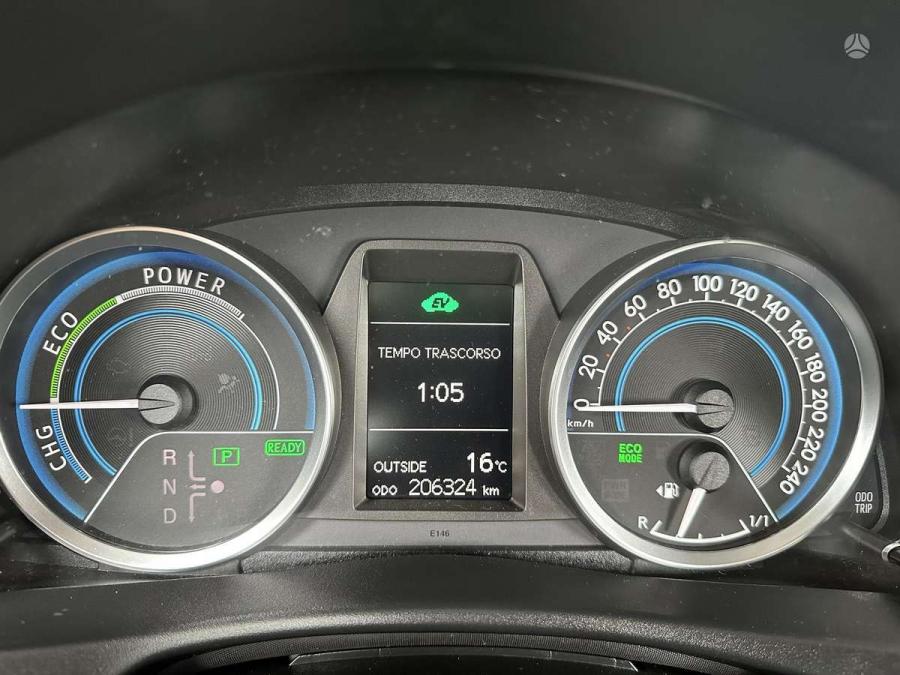 Melns Toyota Auris 2013 Viļņa, ar dzinēja tilpumu 1.80 L un nobraukumu 206 tūkst. km par 9200 €, foto 37 vietnē AUTOMOTO.COM.LV