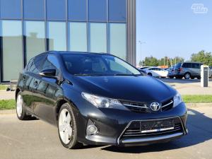Melns Toyota Auris 2013 Šauļi, ar dzinēja tilpumu 2.00 L un nobraukumu 299 tūkst. km par 5500 €, foto  vietnē AUTOMOTO.COM.LV