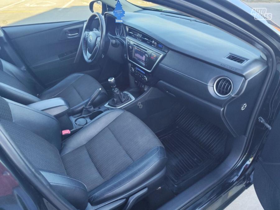 Melns Toyota Auris 2013 Šauļi, ar dzinēja tilpumu 2.00 L un nobraukumu 299 tūkst. km par 5500 €, foto 21 vietnē AUTOMOTO.COM.LV