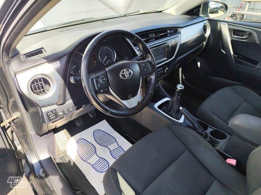 Melns Toyota Auris 2013 Ramučiai, ar dzinēja tilpumu 1.30 L un nobraukumu 221 tūkst. km par 6650 €, foto 17 vietnē AUTOMOTO.COM.LV