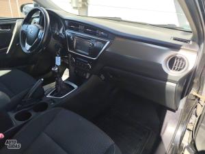 Melns Toyota Auris 2013 Ramučiai, ar dzinēja tilpumu 1.30 L un nobraukumu 221 tūkst. km par 6650 €, foto 19 vietnē AUTOMOTO.COM.LV