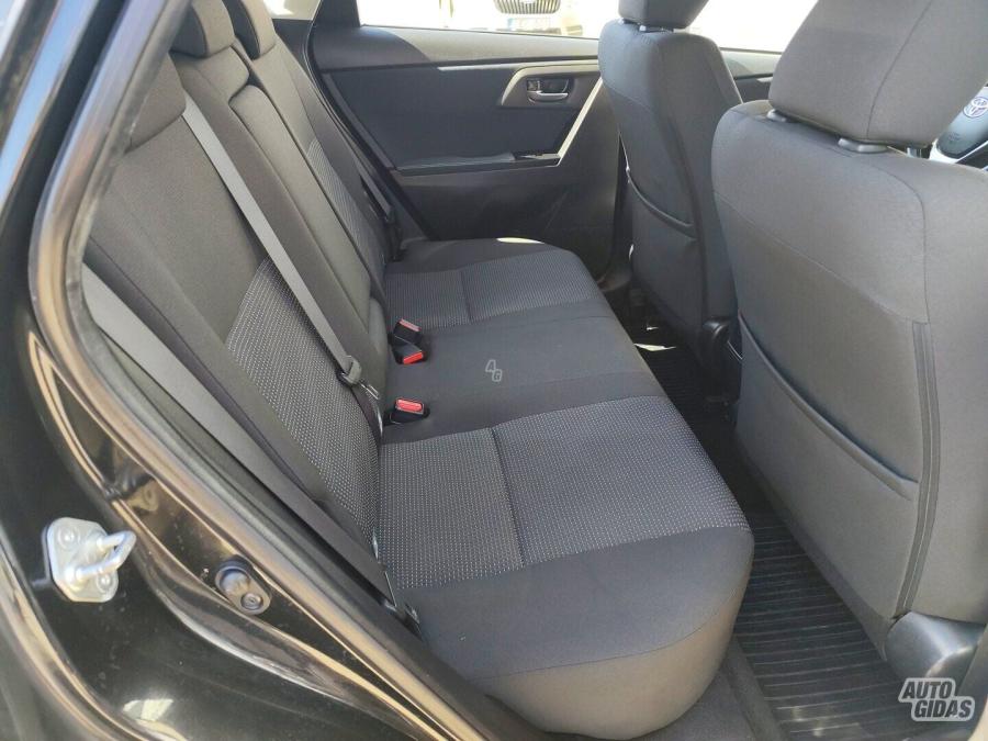 Melns Toyota Auris 2013 Ramučiai, ar dzinēja tilpumu 1.30 L un nobraukumu 221 tūkst. km par 6650 €, foto 20 vietnē AUTOMOTO.COM.LV