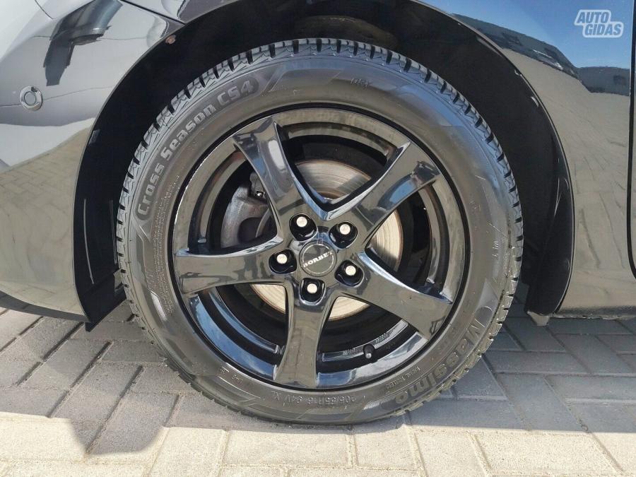 Melns Toyota Auris 2013 Ramučiai, ar dzinēja tilpumu 1.30 L un nobraukumu 221 tūkst. km par 6650 €, foto 25 vietnē AUTOMOTO.COM.LV