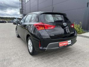 Melns Toyota Auris 2013 Viļņa, ar dzinēja tilpumu 1.80 L un nobraukumu 206 tūkst. km par 9200 €, foto 11 vietnē AUTOMOTO.COM.LV