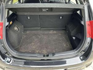 Melns Toyota Auris 2013 Viļņa, ar dzinēja tilpumu 1.80 L un nobraukumu 206 tūkst. km par 9200 €, foto 21 vietnē AUTOMOTO.COM.LV