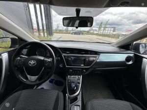 Melns Toyota Auris 2013 Viļņa, ar dzinēja tilpumu 1.80 L un nobraukumu 206 tūkst. km par 9200 €, foto 26 vietnē AUTOMOTO.COM.LV