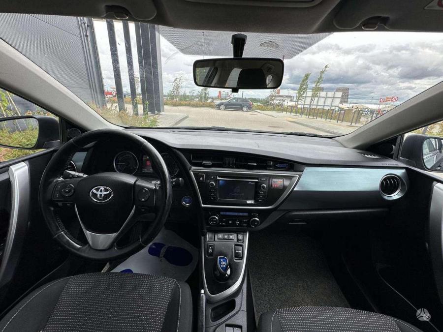 Melns Toyota Auris 2013 Viļņa, ar dzinēja tilpumu 1.80 L un nobraukumu 206 tūkst. km par 9200 €, foto 27 vietnē AUTOMOTO.COM.LV