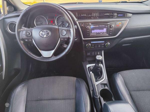 Melns Toyota Auris 2013 Šauļi, ar dzinēja tilpumu 2.00 L un nobraukumu 299 tūkst. km par 4950 €, foto 11 vietnē AUTOMOTO.COM.LV
