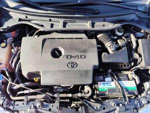 Black Toyota Auris 2013 in Siauliai, with an engine capacity of 2.00 L and mileage of 299 thousand km for 4950 €, photo 30 on AUTOMOTO.COM.LV