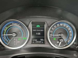 Black Toyota Auris 2013 in Vilnius, with an engine capacity of 1.80 L and mileage of 206 thousand km for 8750 €, photo 37 on AUTOMOTO.COM.LV