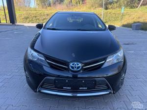Melns Toyota Auris 2013 Viļņa, ar dzinēja tilpumu 1.80 L un nobraukumu 239 tūkst. km par 9850 €, foto 4 vietnē AUTOMOTO.COM.LV