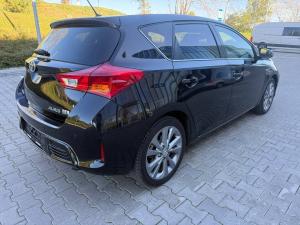 Melns Toyota Auris 2013 Viļņa, ar dzinēja tilpumu 1.80 L un nobraukumu 239 tūkst. km par 9850 €, foto 13 vietnē AUTOMOTO.COM.LV