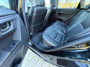 Melns Toyota Auris 2013 Viļņa, ar dzinēja tilpumu 1.80 L un nobraukumu 239 tūkst. km par 9850 €, foto 19 vietnē AUTOMOTO.COM.LV