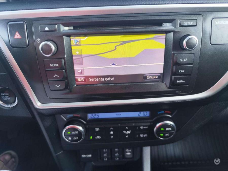 Black Toyota Auris 2013 in Siauliai, with an engine capacity of 2.00 L and mileage of 299 thousand km for 4700 €, photo 15 on AUTOMOTO.COM.LV