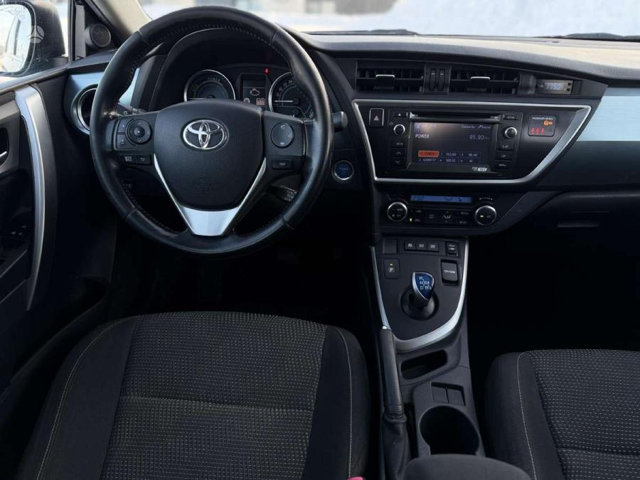 Melns Toyota Auris 2014 Viļņa, ar dzinēja tilpumu 1.80 L un nobraukumu 221 tūkst. km par 6600 €, foto 7 vietnē AUTOMOTO.COM.LV