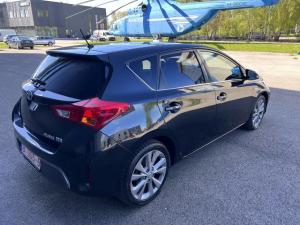 Black Toyota Auris 2014 in Riga, with an engine capacity of 1.80 L and mileage of 134 thousand km for 10850 €, photo 5 on AUTOMOTO.COM.LV