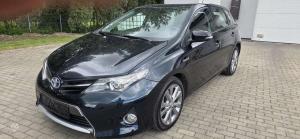 Melns Toyota Auris 2014 Marijampole, ar dzinēja tilpumu 1.80 L un nobraukumu 130 tūkst. km par 8200 €, foto  vietnē AUTOMOTO.COM.LV