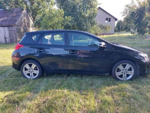 Melns Toyota Auris 2014 Marijampole, ar dzinēja tilpumu 1.33 L un nobraukumu 116 tūkst. km par 6900 €, foto 6 vietnē AUTOMOTO.COM.LV