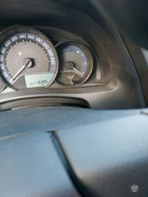 Melns Toyota Auris 2014 Marijampole, ar dzinēja tilpumu 1.33 L un nobraukumu 116 tūkst. km par 6900 €, foto 7 vietnē AUTOMOTO.COM.LV