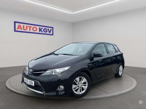 Black Toyota Auris 2014 in Kaunas, with an engine capacity of 1.80 L and mileage of 164 thousand km for 8999 €, photo  on AUTOMOTO.COM.LV