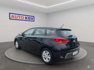 Black Toyota Auris 2014 in Kaunas, with an engine capacity of 1.80 L and mileage of 164 thousand km for 8999 €, photo 4 on AUTOMOTO.COM.LV