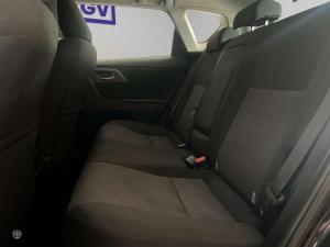 Black Toyota Auris 2014 in Kaunas, with an engine capacity of 1.80 L and mileage of 164 thousand km for 8999 €, photo 12 on AUTOMOTO.COM.LV