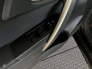 Black Toyota Auris 2014 in Kaunas, with an engine capacity of 1.80 L and mileage of 164 thousand km for 8999 €, photo 14 on AUTOMOTO.COM.LV