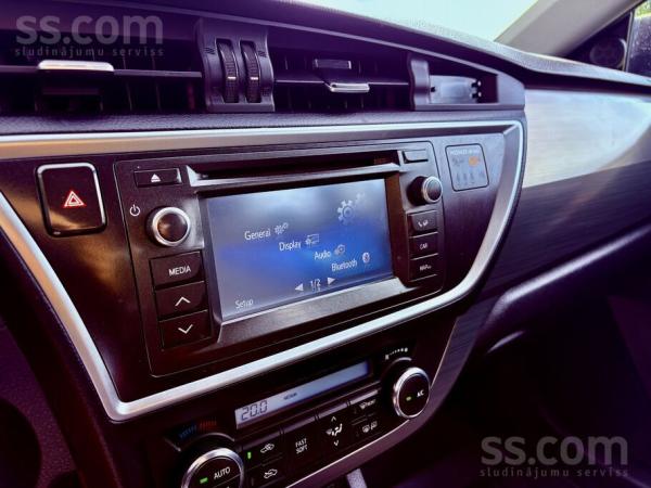 Melns Toyota Auris 2014 Tukums, ar dzinēja tilpumu 1.60 L un nobraukumu 0 tūkst. km par 6100 €, foto 9 vietnē AUTOMOTO.COM.LV