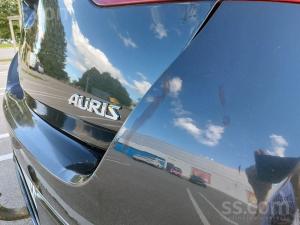 Black Toyota Auris 2014 in Riga, with an engine capacity of 1.60 L and mileage of 109 thousand km for 6000 €, photo 15 on AUTOMOTO.COM.LV