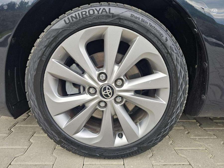 Melns Toyota Auris 2014 Viļņa, ar dzinēja tilpumu 1.80 L un nobraukumu 138 tūkst. km par 10850 €, foto 15 vietnē AUTOMOTO.COM.LV
