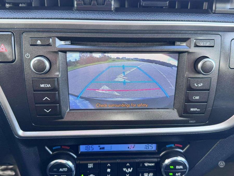Melns Toyota Auris 2014 Viļņa, ar dzinēja tilpumu 1.80 L un nobraukumu 138 tūkst. km par 10850 €, foto 25 vietnē AUTOMOTO.COM.LV