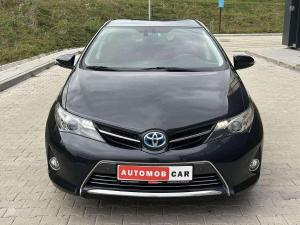 Black Toyota Auris 2014 in Vilnius, with an engine capacity of 1.80 L and mileage of 277 thousand km for 7878 €, photo  on AUTOMOTO.COM.LV