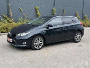 Black Toyota Auris 2014 in Vilnius, with an engine capacity of 1.80 L and mileage of 277 thousand km for 7878 €, photo 12 on AUTOMOTO.COM.LV