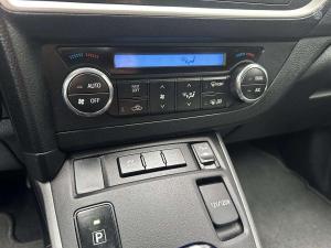 Black Toyota Auris 2014 in Vilnius, with an engine capacity of 1.80 L and mileage of 277 thousand km for 7878 €, photo 21 on AUTOMOTO.COM.LV
