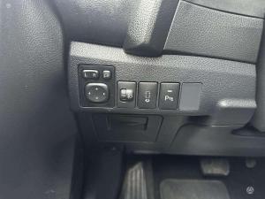 Black Toyota Auris 2014 in Vilnius, with an engine capacity of 1.80 L and mileage of 277 thousand km for 7878 €, photo 23 on AUTOMOTO.COM.LV