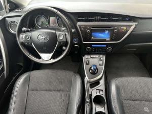 Black Toyota Auris 2014 in Vilnius, with an engine capacity of 1.80 L and mileage of 277 thousand km for 7878 €, photo 34 on AUTOMOTO.COM.LV