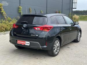 Melns Toyota Auris 2014 Viļņa, ar dzinēja tilpumu 1.80 L un nobraukumu 277 tūkst. km par 7878 €, foto 7 vietnē AUTOMOTO.COM.LV