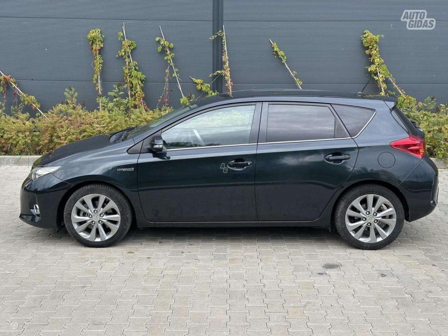 Melns Toyota Auris 2014 Viļņa, ar dzinēja tilpumu 1.80 L un nobraukumu 277 tūkst. km par 7878 €, foto 11 vietnē AUTOMOTO.COM.LV