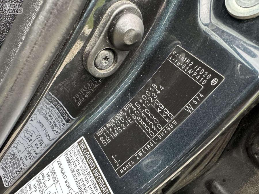Melns Toyota Auris 2014 Viļņa, ar dzinēja tilpumu 1.80 L un nobraukumu 277 tūkst. km par 7878 €, foto 16 vietnē AUTOMOTO.COM.LV