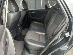 Melns Toyota Auris 2014 Viļņa, ar dzinēja tilpumu 1.80 L un nobraukumu 277 tūkst. km par 7878 €, foto 29 vietnē AUTOMOTO.COM.LV