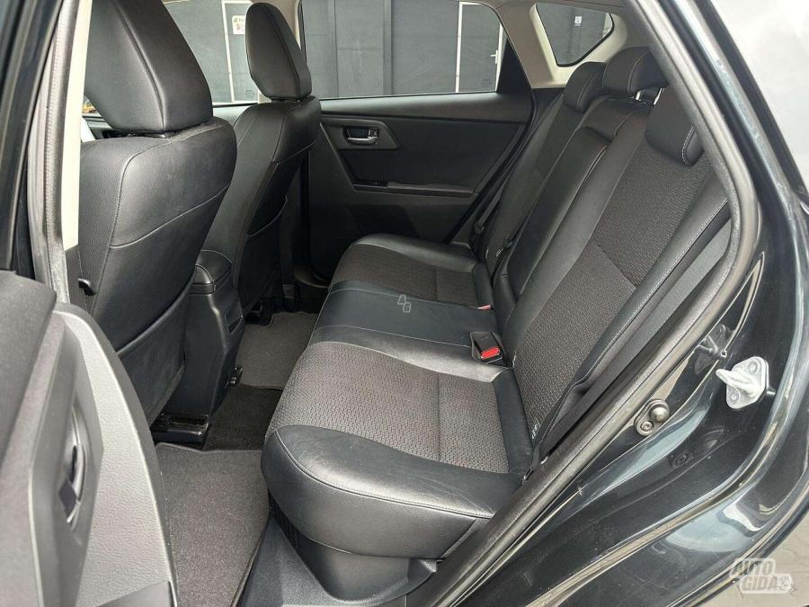 Melns Toyota Auris 2014 Viļņa, ar dzinēja tilpumu 1.80 L un nobraukumu 277 tūkst. km par 7878 €, foto 29 vietnē AUTOMOTO.COM.LV