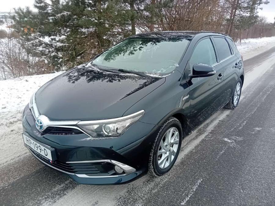 Melns Toyota Auris 2015 Viļņa, ar dzinēja tilpumu 0.00 L un nobraukumu 236 tūkst. km par 9700 €, foto 2 vietnē AUTOMOTO.COM.LV