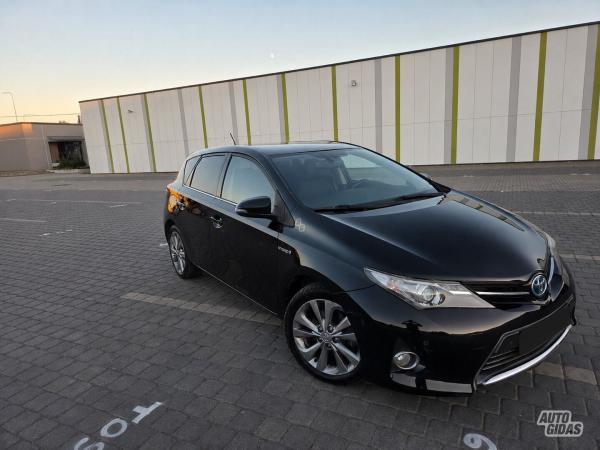 Melns Toyota Auris 2015 Ukmergė, ar dzinēja tilpumu 1.80 L un nobraukumu 186 tūkst. km par 8800 €, foto 8 vietnē AUTOMOTO.COM.LV