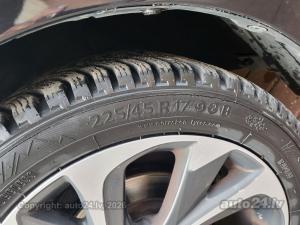 Черный Тойота Аурис 2015 в Таллин, объемом двигателя 1.60 л и пробегом 193 тыс. км за 8450 €, фото 16 на AUTOMOTO.COM.LV